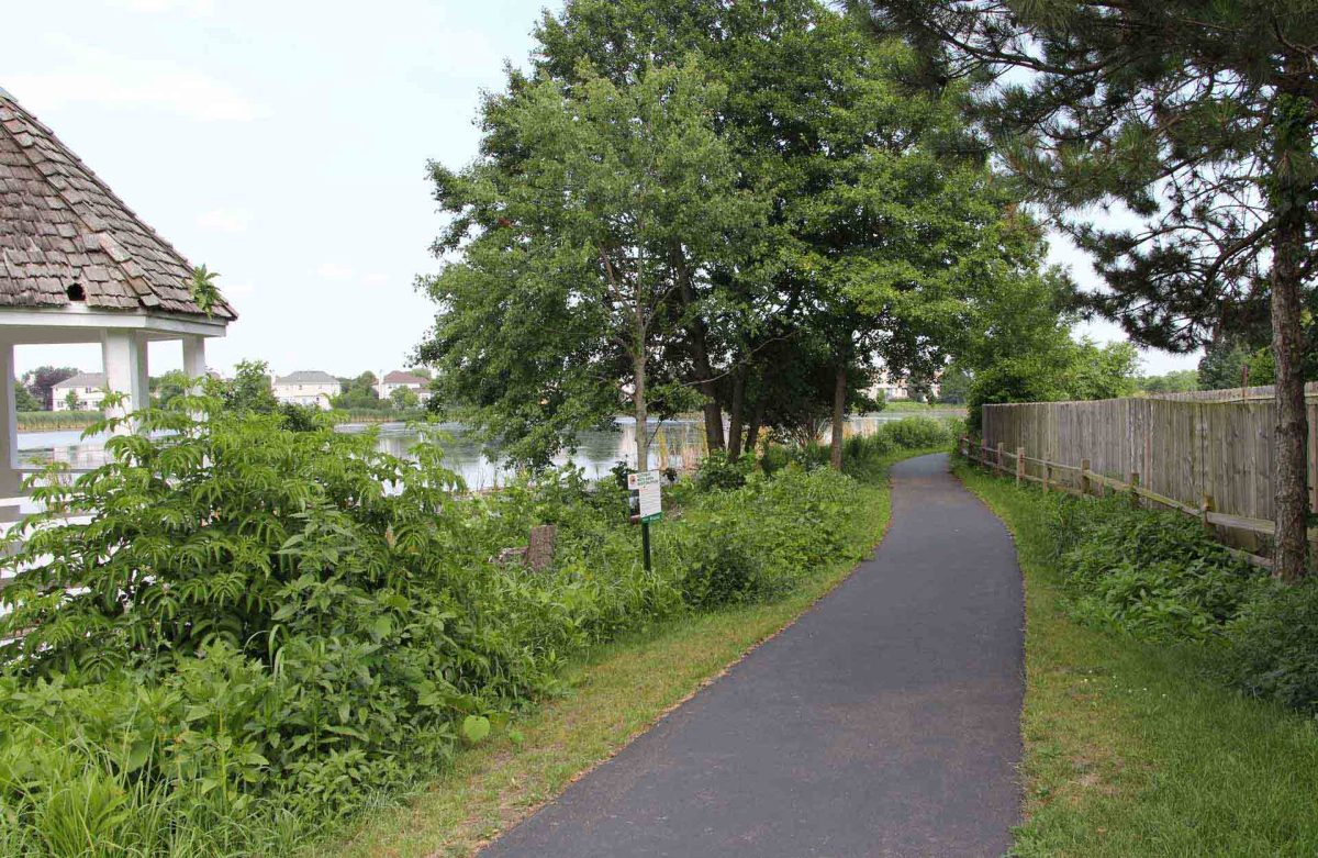 Gateway Wetlands Trail — Bolingbrook Park District